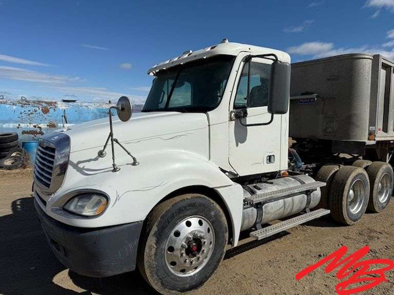 2006 Freightliner Columbia Truck, 709,998 Miles - Musser Bros Inc